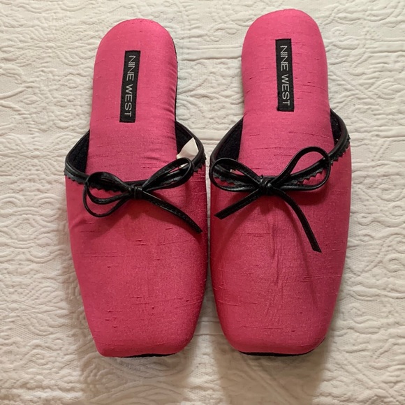 Nine West | Shoes | Vintage Nine West Slippersblack Leather Trim On ...